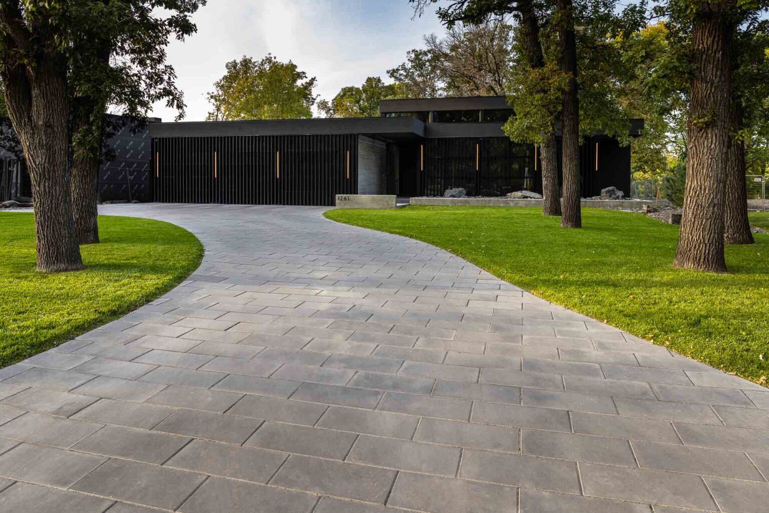 Home - Hardscapes | Stunning Meeting Functional